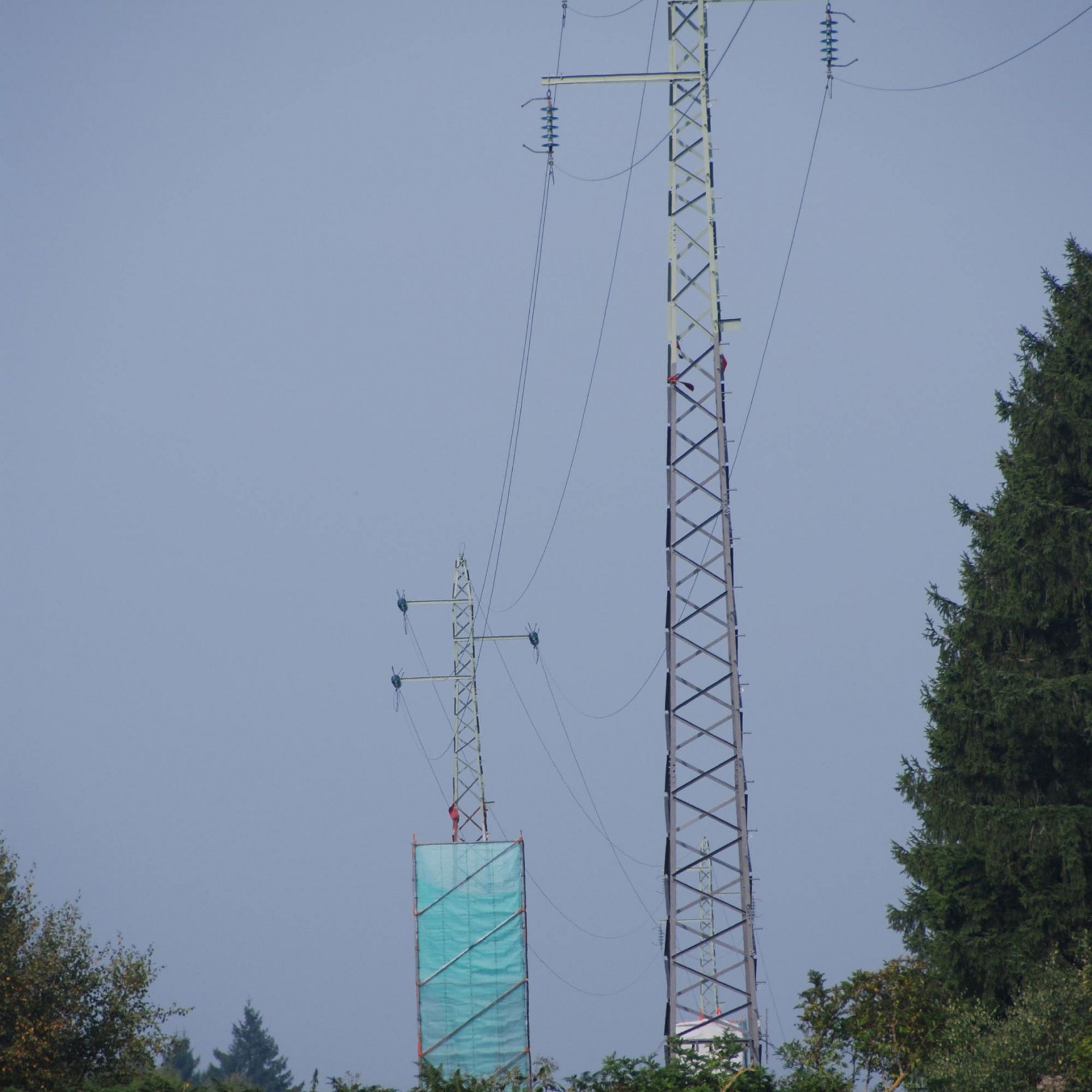 Pylônes électriques ‹ VIP Scaffolding